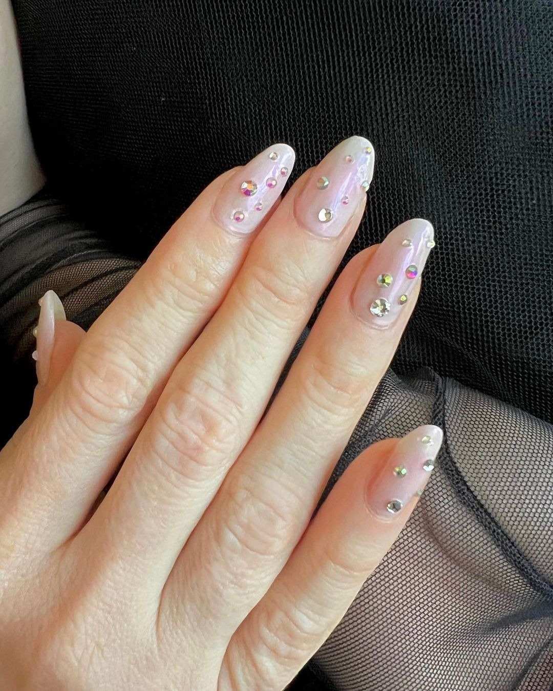 Cocok Ditiru untuk Acara Spesial, Ini 7 Tren Nail Art Met Gala yang ...
