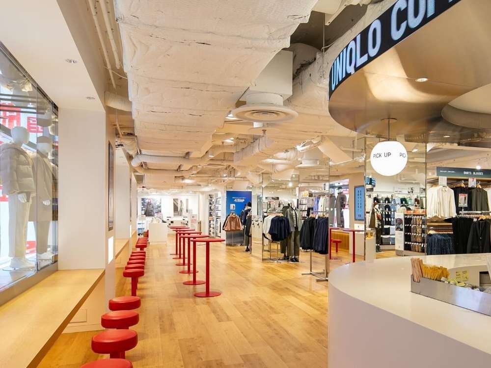 Bisa Sambil Ngopi hingga Merangkai Bunga, Ini Tampilan Store UNIQLO ...
