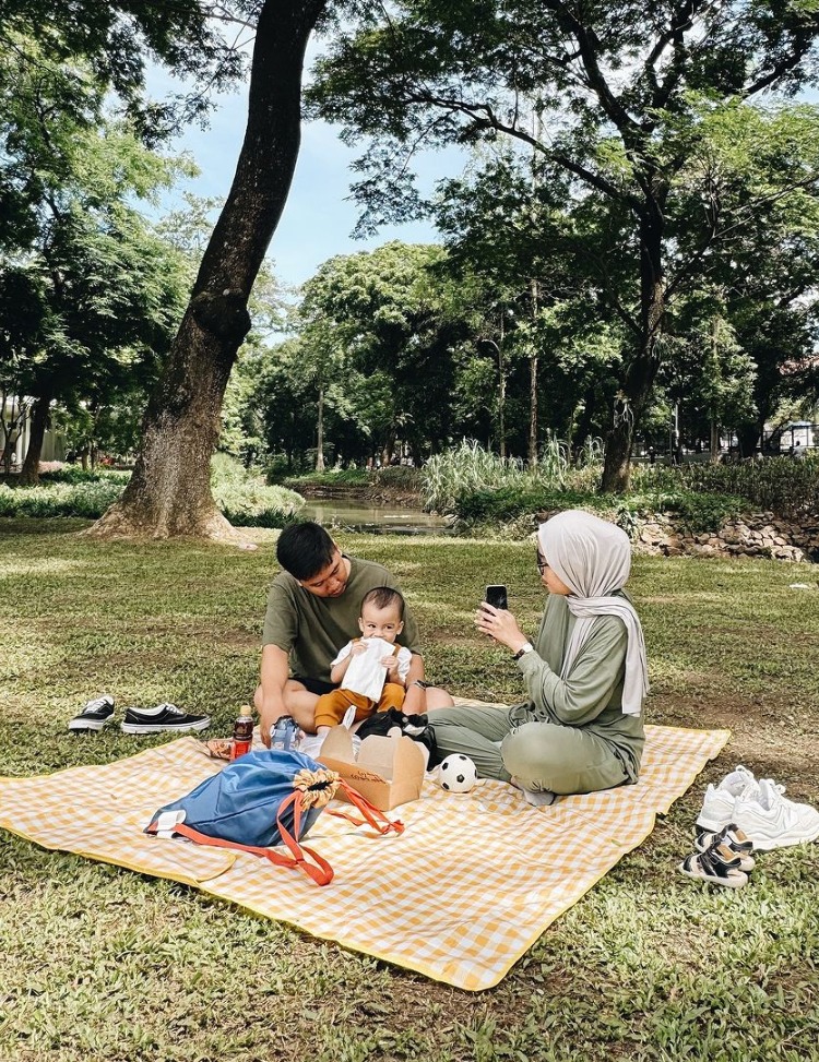 Taman untuk Piknik di Jakarta yang Paling Recommended, Bisa Hangout ...