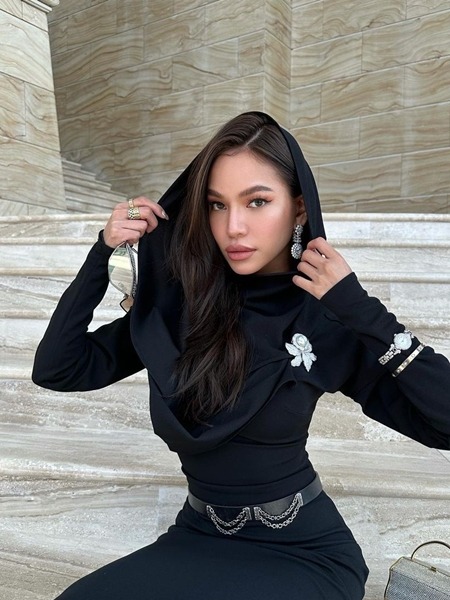Flawless & Bold Makeup ala Karraminah Clarisse, Sepupu Pangeran Mateen ...