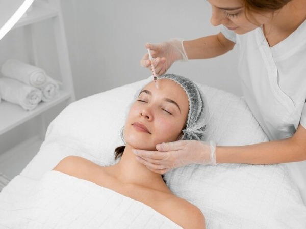 Sering Ditemukan di Klinik Kecantikan, Sebenarnya Apa itu Skin Booster ...