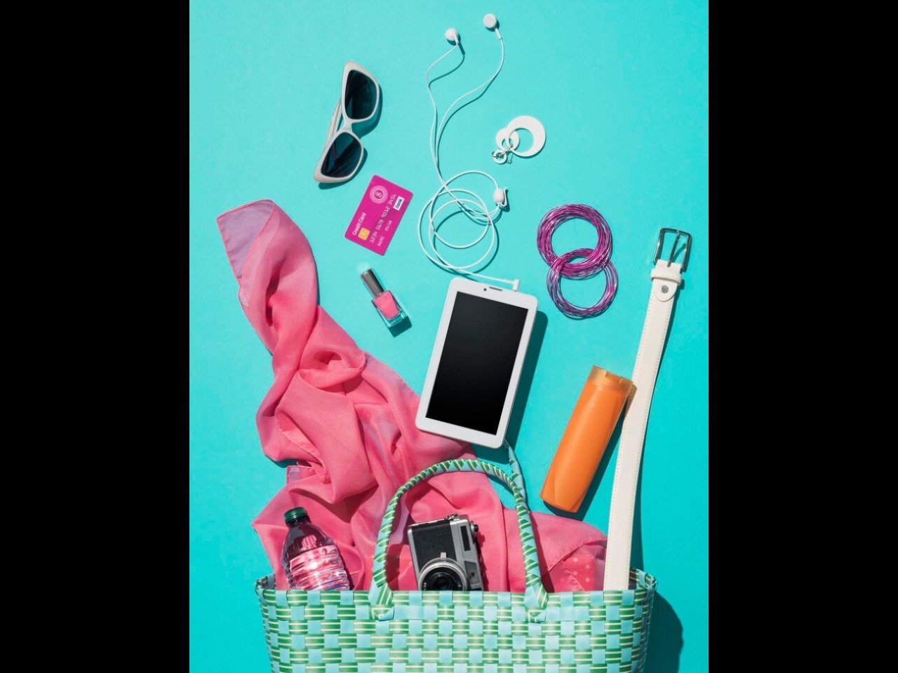 Solo Traveling 101: 20 Barang Wajib Dibawa saat Solo Traveling - Beauty Journal