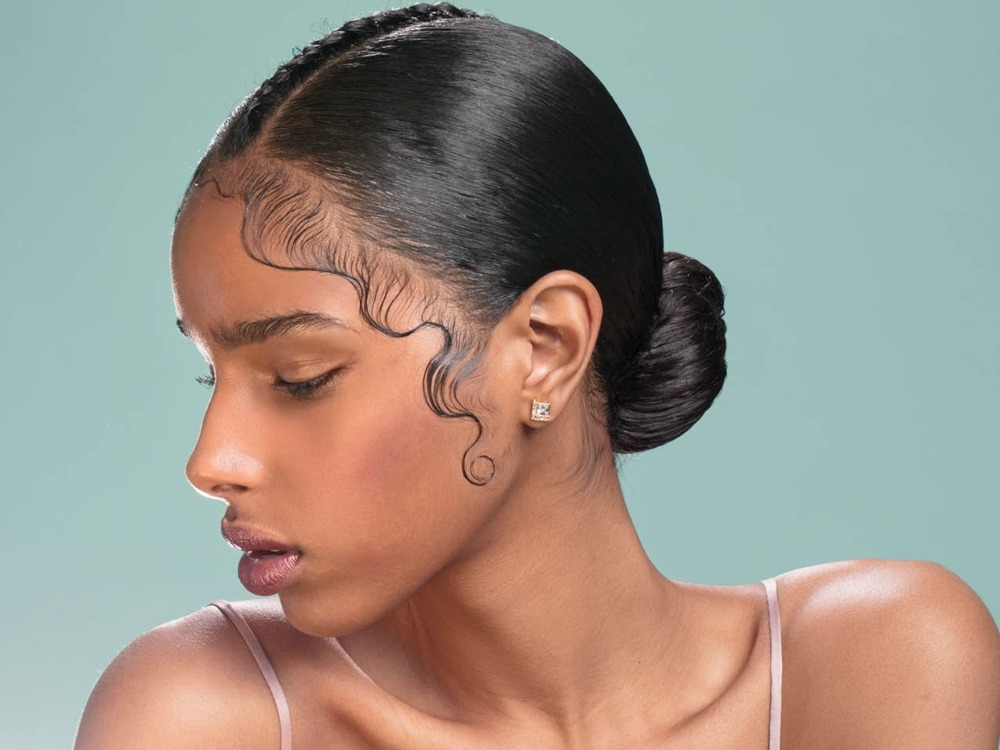 Tips Dapatkan Tampilan Baby Hair, Gaya Rambut 90-an yang Kembali ...