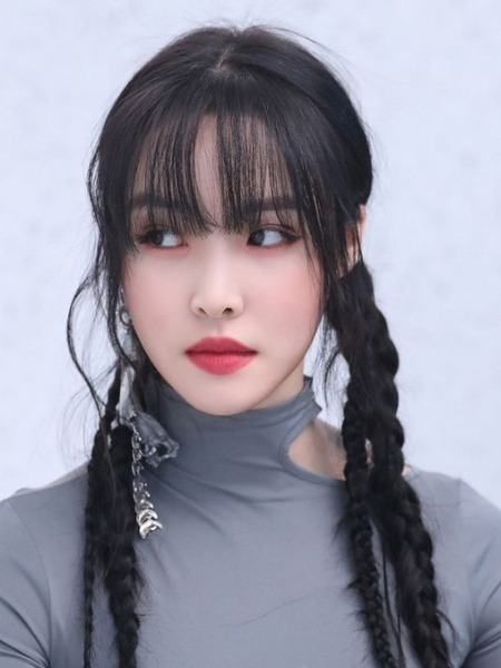10 Inspirasi Gaya Rambut Panjang ala Yuju GFRIEND, Simpel dan Cocok Buat Daily Look! - Beauty ...