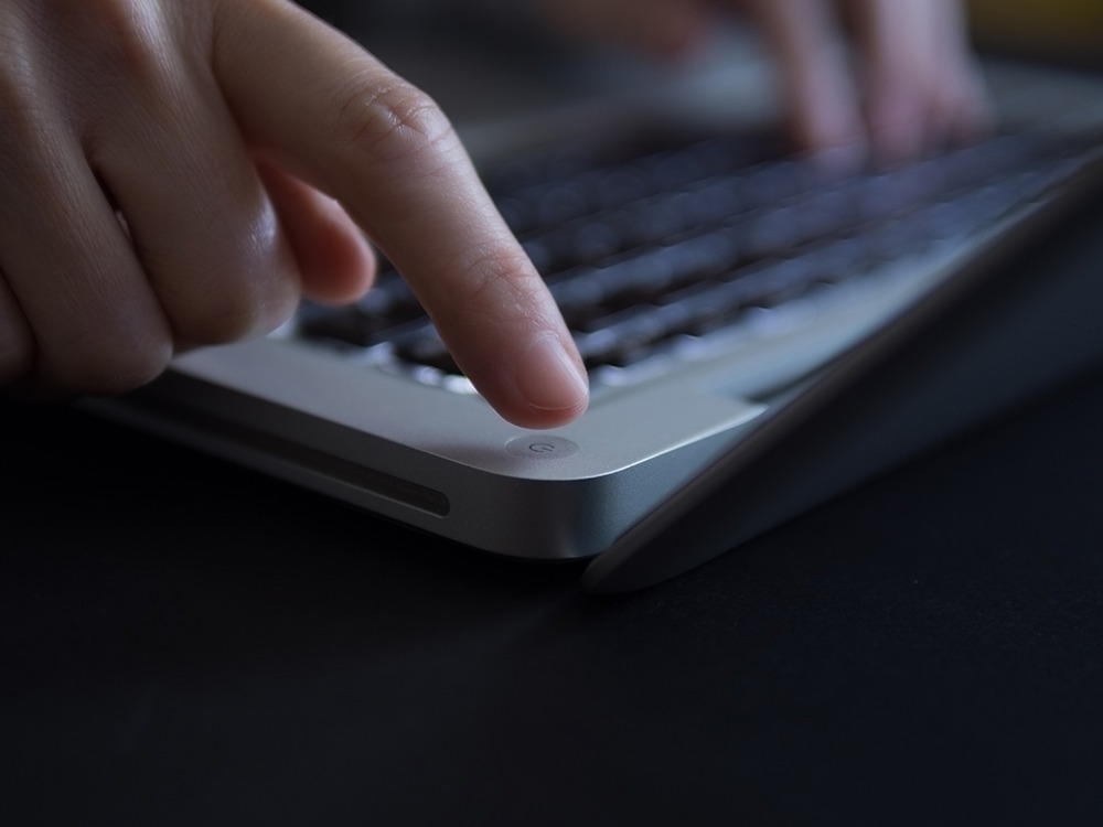 Supaya Laptop Awet, Ini 7 Cara Mudah Merawatnya! - Beauty Journal