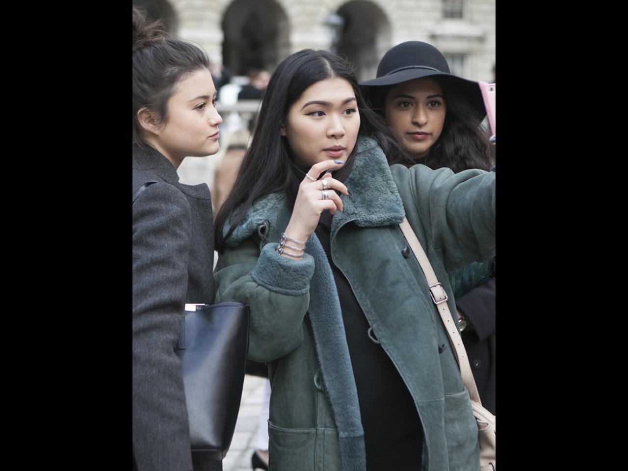 Mengenal 'Otrovert', Kepribadian Unik yang Bukan Introvert atau ...