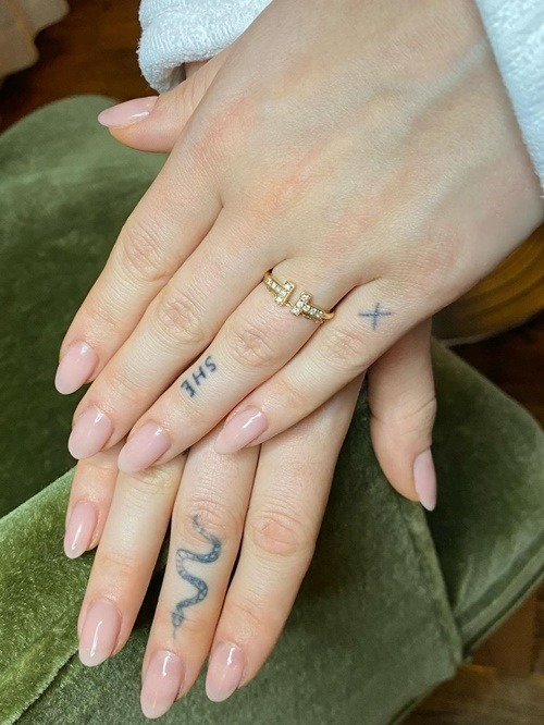 Supermodel Nails, Inspirasi dari Era 90-an Buat Kamu yang Suka Tampil ...