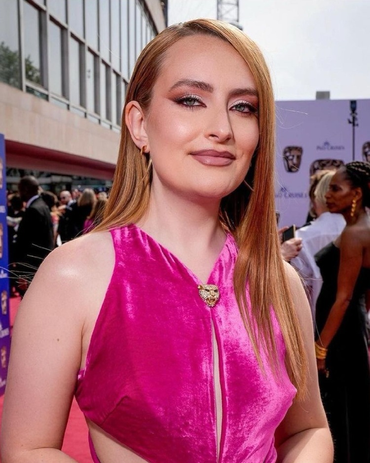 Pesona Amelia Dimoldenberg, Presenter yang Dijodohkan Netizen dengan ...