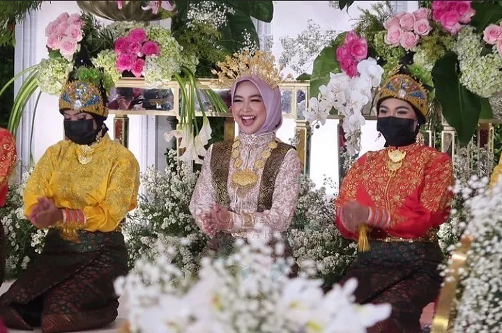 Berlangsung Mewah, Cek Fakta Menarik Kabar Lamaran Ria Ricis dan ...