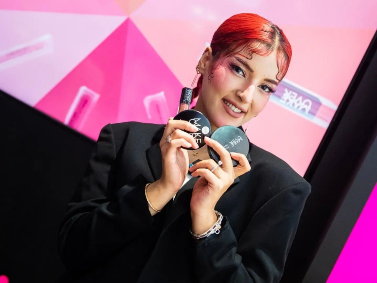 Anniversary ke-13, Ini Deretan Produk Favorit Make Over Pilihan Seleb ...