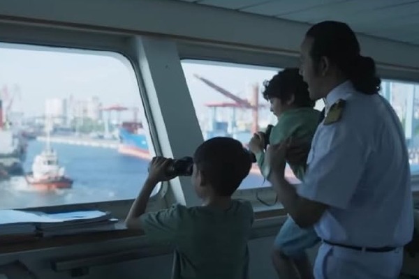 Review Film: Perayaan Mati Rasa, Kisahkan Kehilangan dan Penerimaan ...