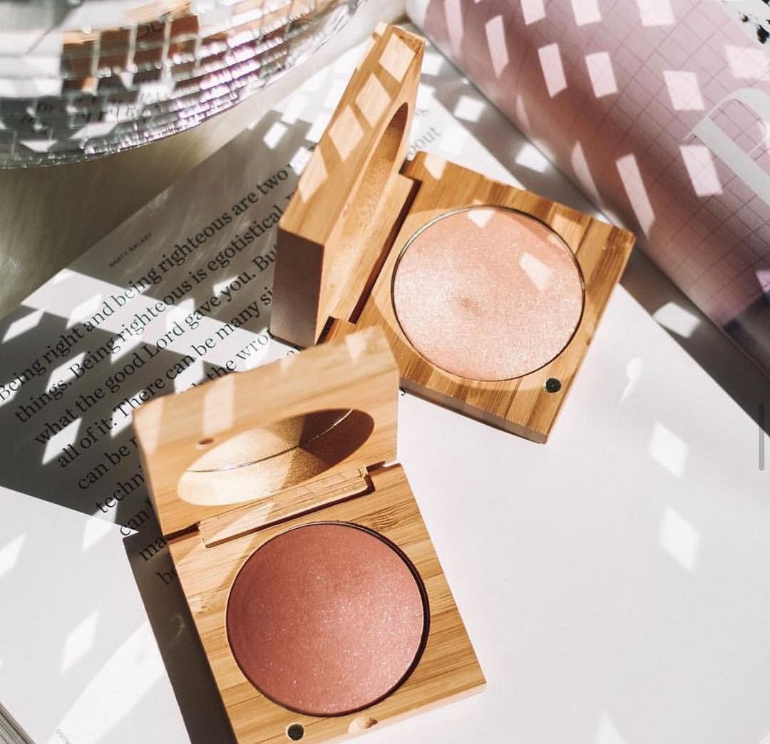 Face Palette hingga Lipstick, Ini Pilihan Produk Makeup Berdesain ...