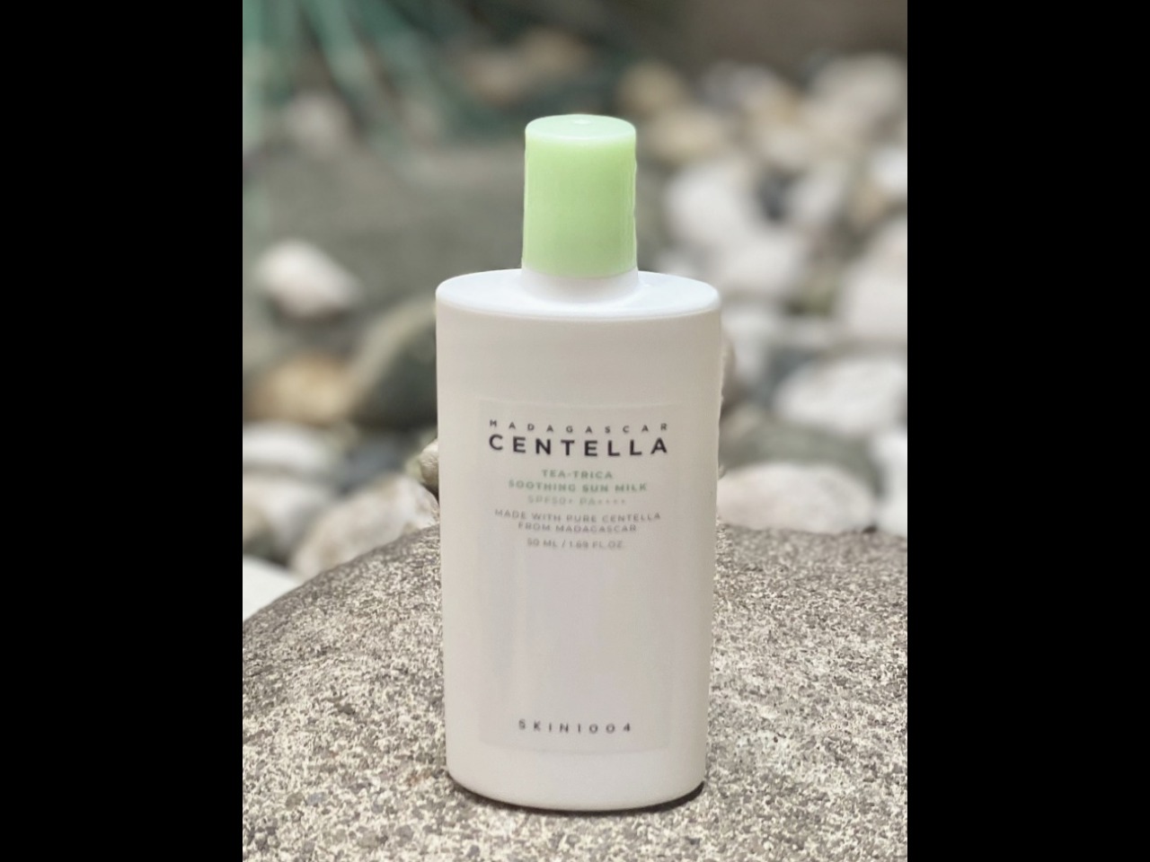 Review: SKIN1004 Madagascar Centella Tea-Trica Soothing Sun Milk, Cocok ...