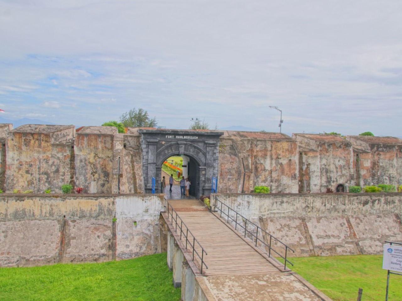 Tak Kalah Menarik, Ini Dia Rekomendasi Tempat di Bengkulu yang Patut ...
