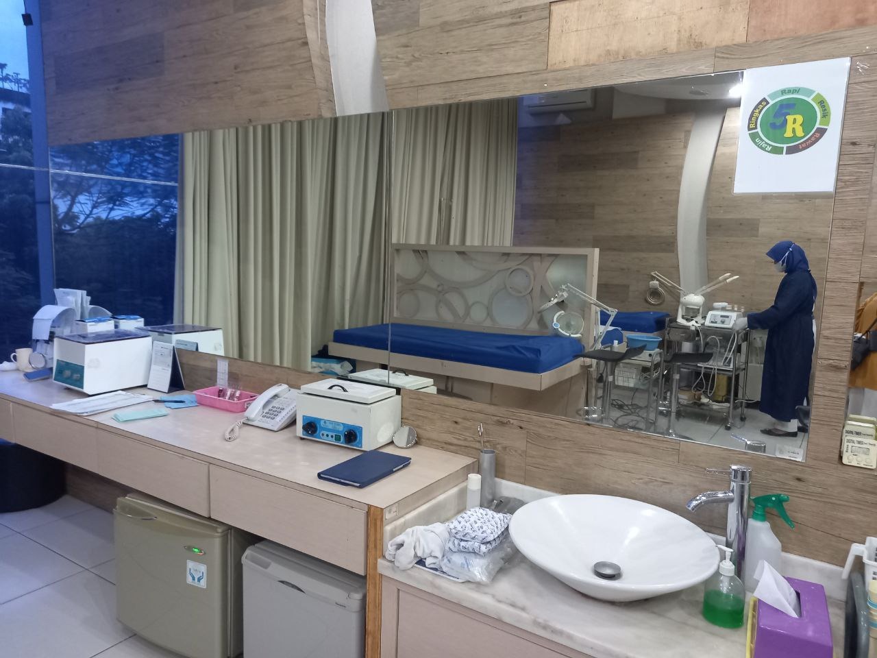Review: Facial di Klinik Estetika dr Affandi, Apakah Worth It dalam ...