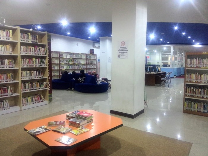 5 Rekomendasi Perpustakaan di Indonesia yang Lengkap, Dijamin Bikin ...