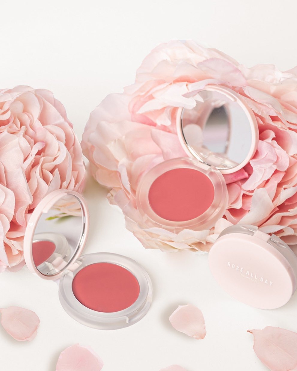 Pilihan Produk Makeup dari Brand Lokal yang Bisa Menghidrasi Kulit ...