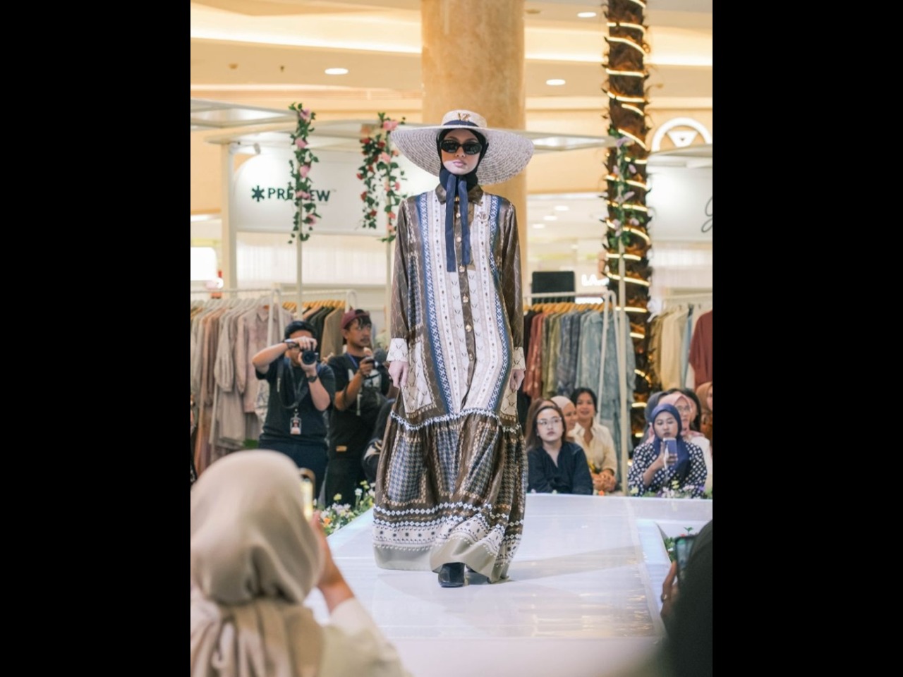 Jelang Ramadan, ZALORAYA 2024 Hadirkan Koleksi Busana Hari Raya Bersama Desainer Lokal - Beauty ...