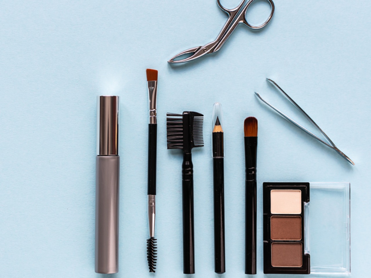 Brow Pencil vs Brow Powder, Mana yang Lebih Pas untuk Menggambar Alismu ...