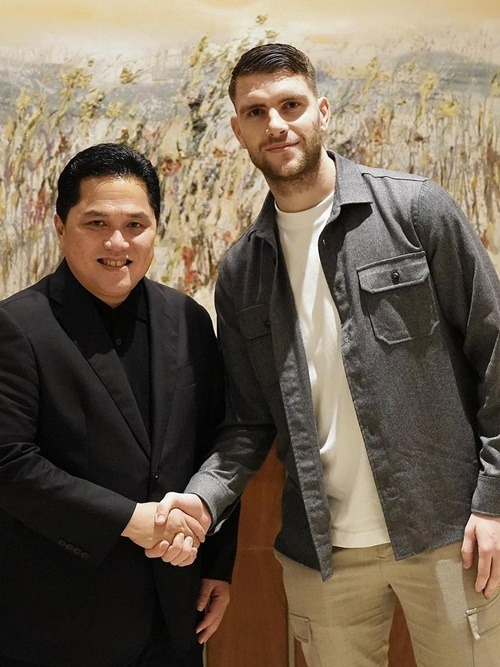 Style Look Maarten Paes, Kiper Timnas Indonesia yang Tengah Curi ...