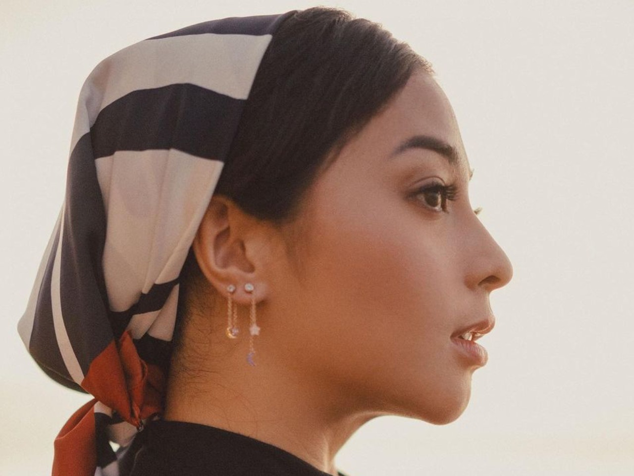 Cocok dengan Outfit Lebaran, Ini 5 Gaya Rambut yang Bisa Kamu Kreasikan ...