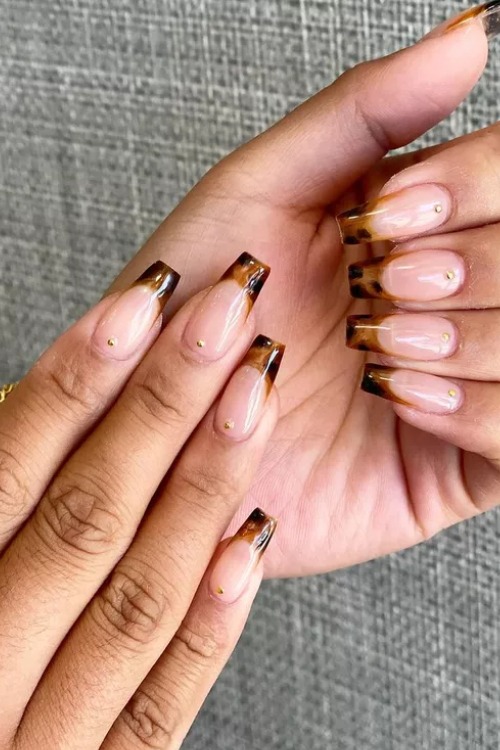 10 Inspirasi Coffin Nails yang Bikin Penampilan Jadi lebih Stand Out ...