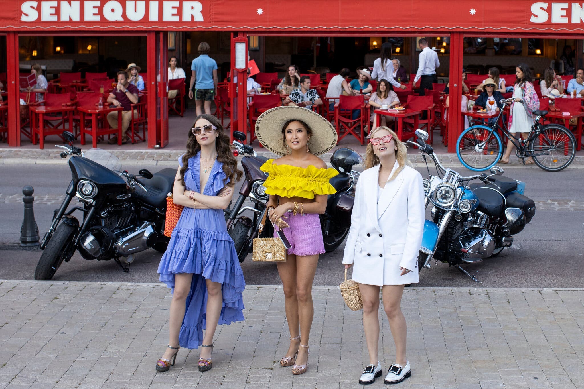 Super Stylish, Ini Deretan Gaya Busana Emily Cooper dalam Serial ‘Emily ...