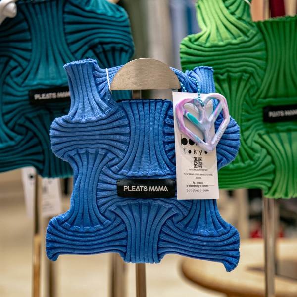 Dibuat dari Material Botol Plastik, Koleksi Tas PLEATSMAMA Telah Hadir di Bobo Tokyo! - Beauty ...