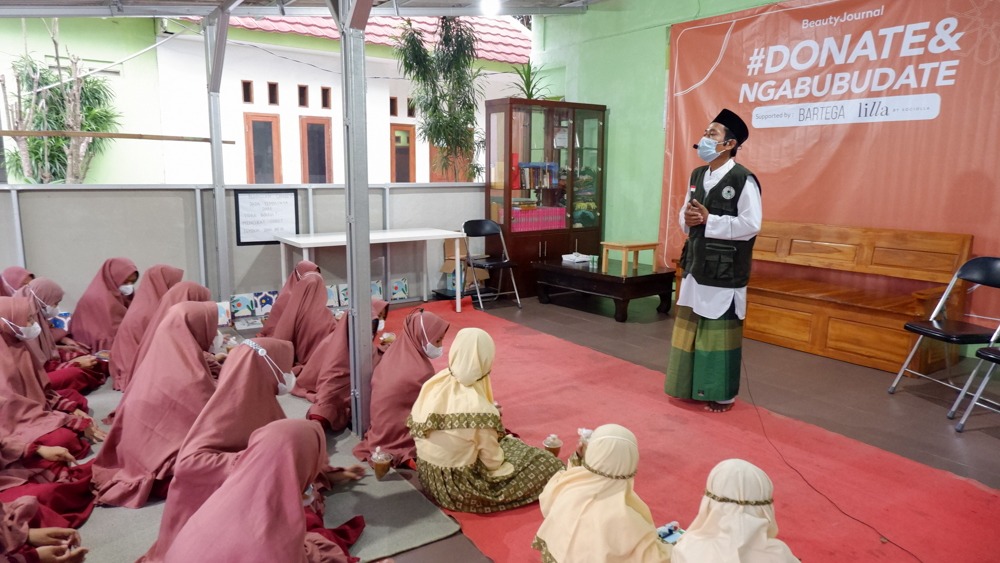 Keseruan dalam Berbagi Kebahagiaan bersama Adik-Adik Yatim di Acara 'Donate & Ngabubudate ...