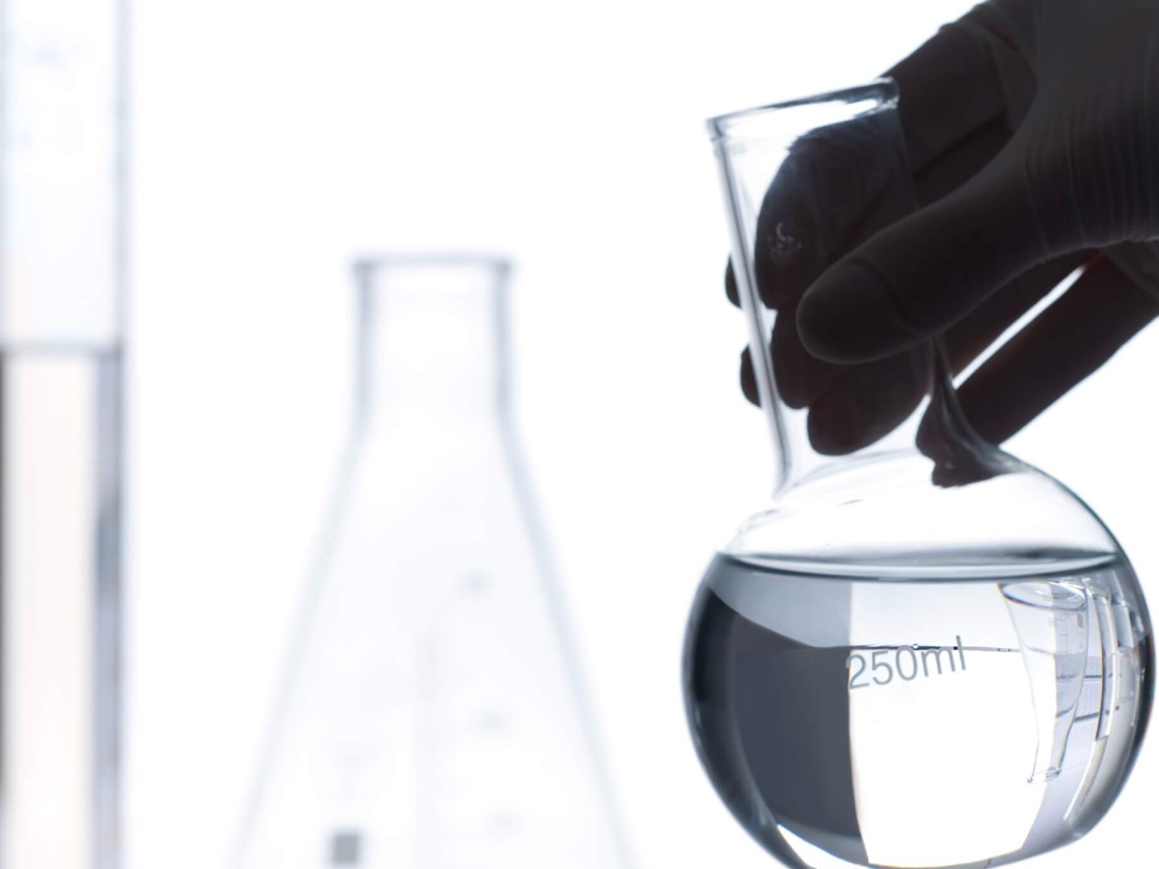 Mengenal Alkohol Denat. Salah Satu Jenis Kandungan Alkohol yang Biasa ...