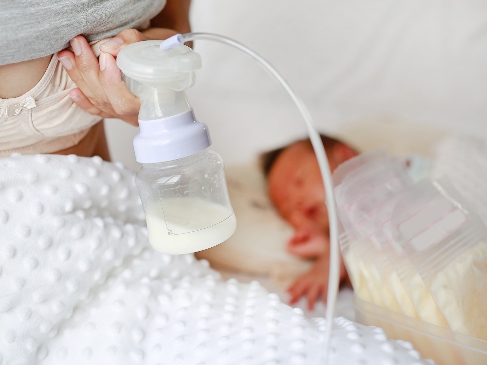 Panduan Memompa, Menyusui, dan Menyimpan ASI yang Wajib Diketahui Para ...