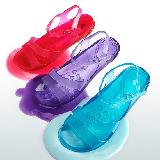 Melihat Langsung Koleksi Jelly Shoes Ikonik di Melissa The Real Jelly ...