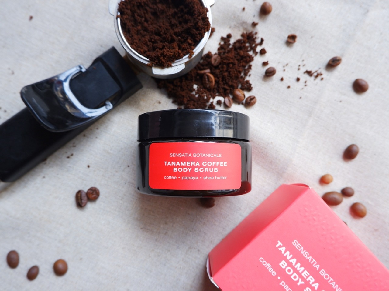 Review: Sensatia Botanicals Tanamera Coffee Body Scrub, Penggemar Body ...