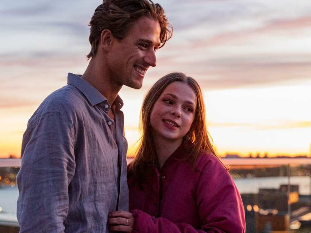Review Series: A Nearly Normal Family, Drama Swedia yang Menyentil ...