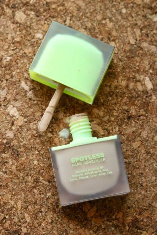 Review: Mad for Makeup Spotless Acne Concealer, Aplikator Unik dengan ...