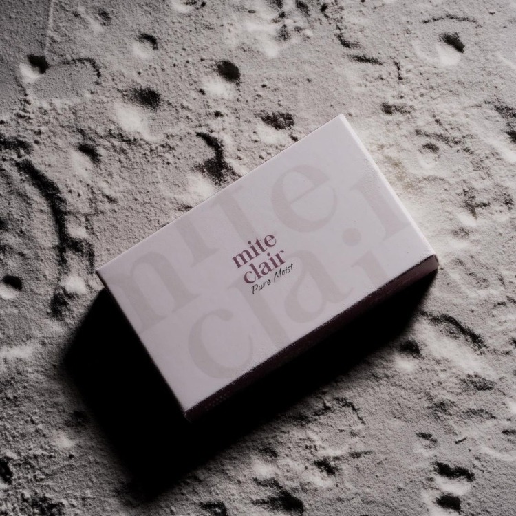 Selene Series, Lensa Kontak Mite Clair Pure Moist Eyelovin yang Nyaman ...