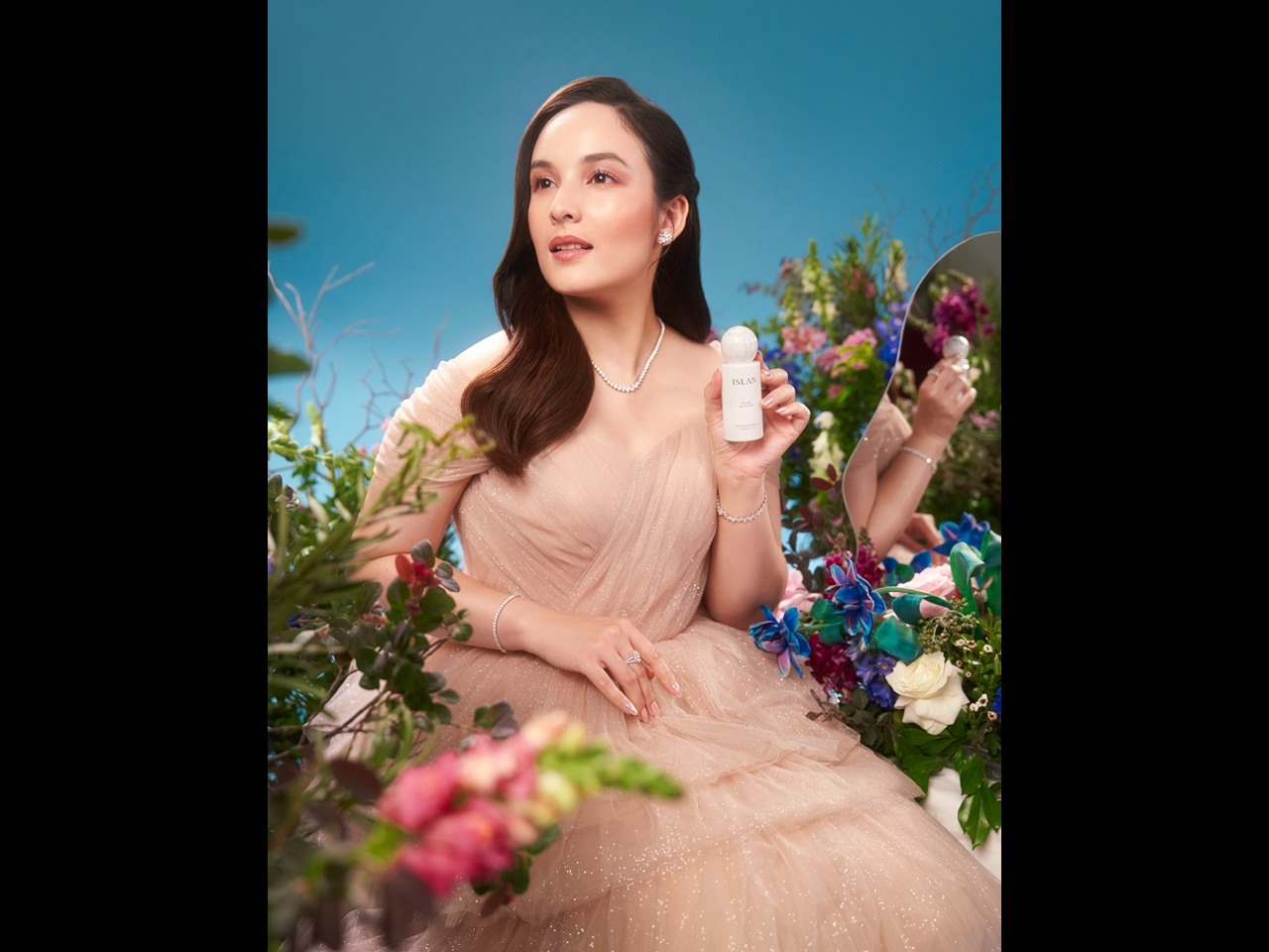 Chelsea Islan Berbagi Cerita Tentang ISLAN Fragrance di Acara Meet ...