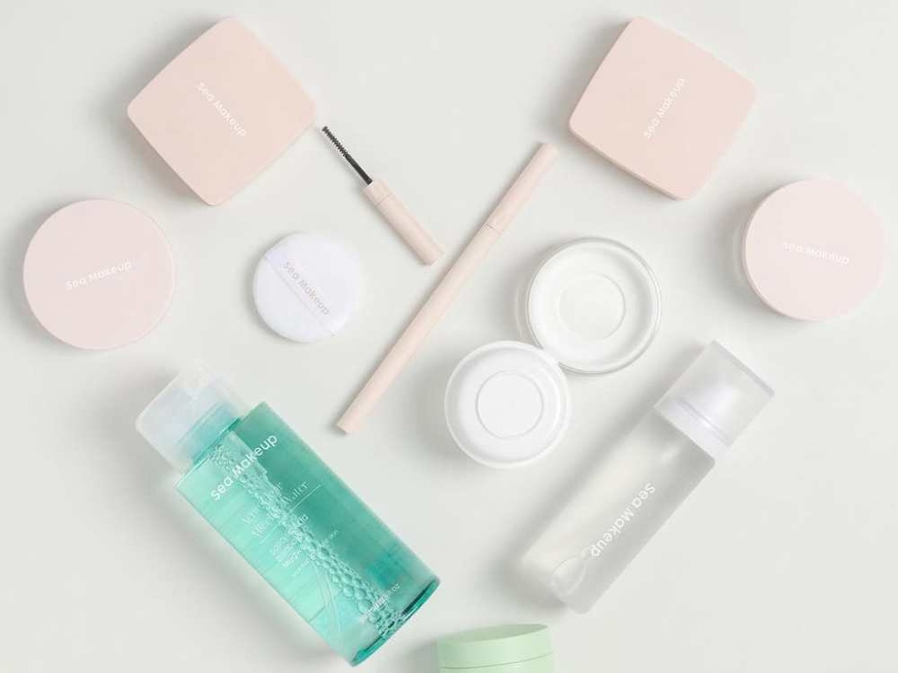 Nggak Perlu Takut Breakout, Ini Deretan Produk Sea Makeup yang Cocok ...