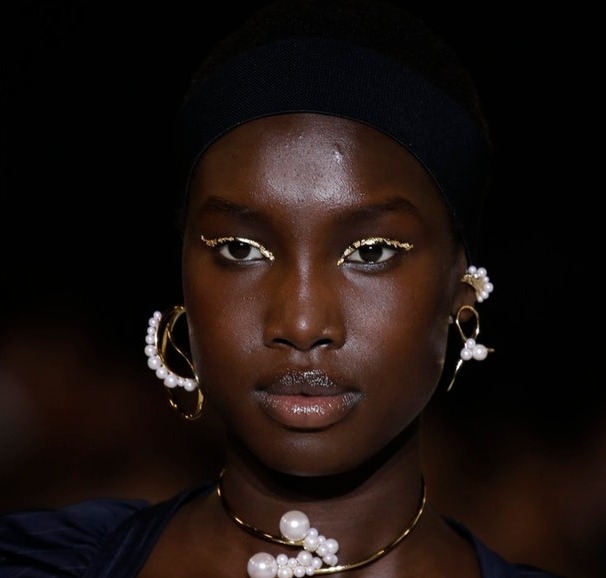 Inspirasi Riasan Mata Para Model di Ajang New York Fashion Week Fall ...
