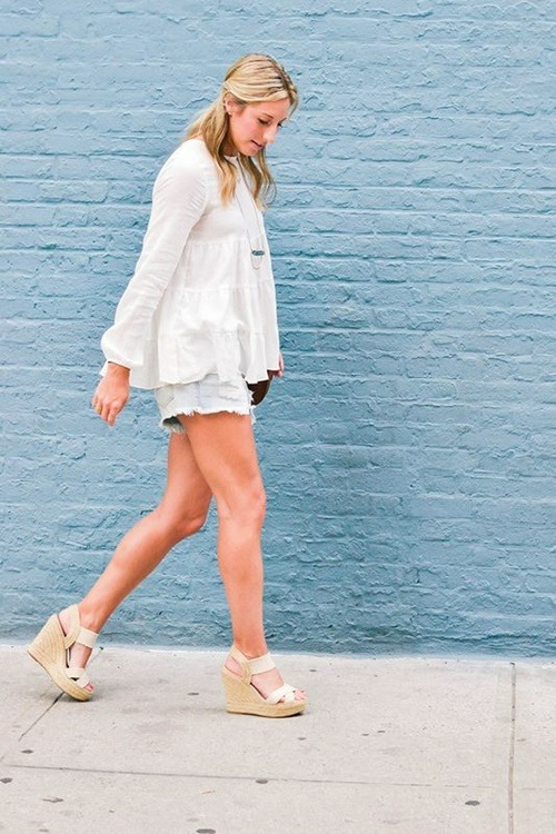 10 Jenis Sepatu yang Cocok Dipadukan dengan Denim Short Pants - Beauty ...