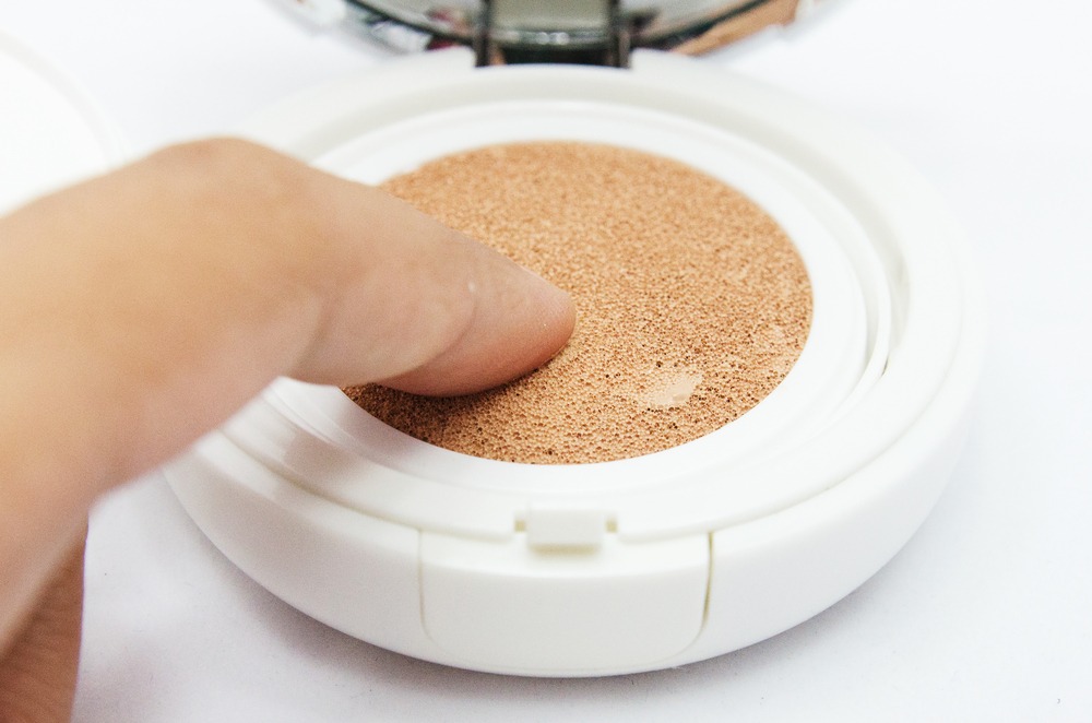 5 Tips Pakai Cushion di Kulit Kombinasi, Daily Makeup Jadi Lebih ...