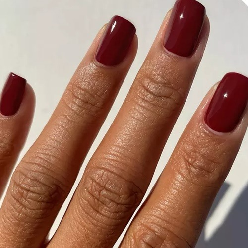 10 Inspirasi Tampilan Vampy Nails Agar Makin Stunning di Pesta Akhir ...