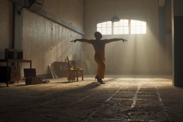 Who to Watch: Magistus Miftah, Dancer & Tarot Reader yang Debut di Film ...