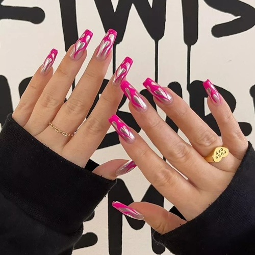 12 Inspirasi Chromatic Nails, Mulai Dari Tampilan yang Girly hingga ...