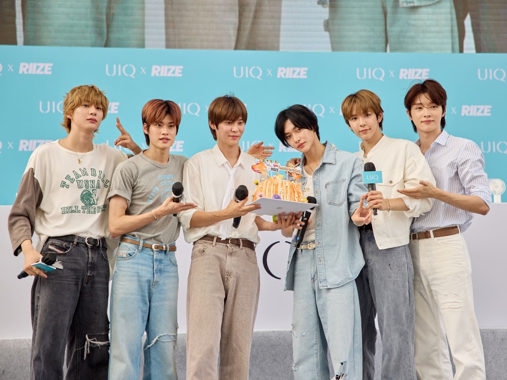 RIIZE Gelar Fan Meeting sekaligus Kunjungi Sociolla Store di Acara UIQ UNIVERSE - Beauty Journal