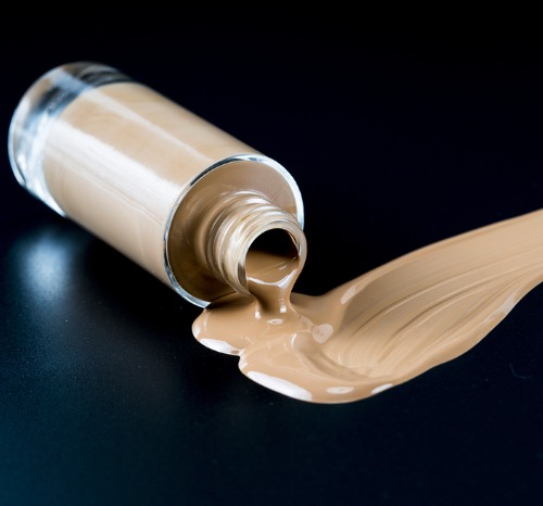 Jenis-Jenis Foundation yang Perlu Diketahui Para Pemula - Beauty Journal