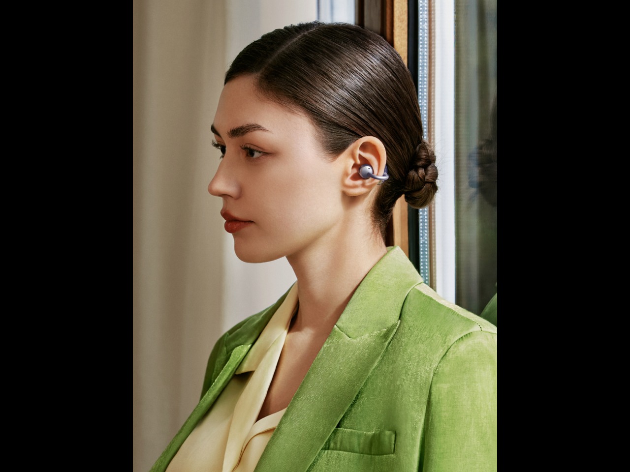Huawei FreeClip, Earpods Berdesain Stylish yang Jamin Kenyamanan Para ...