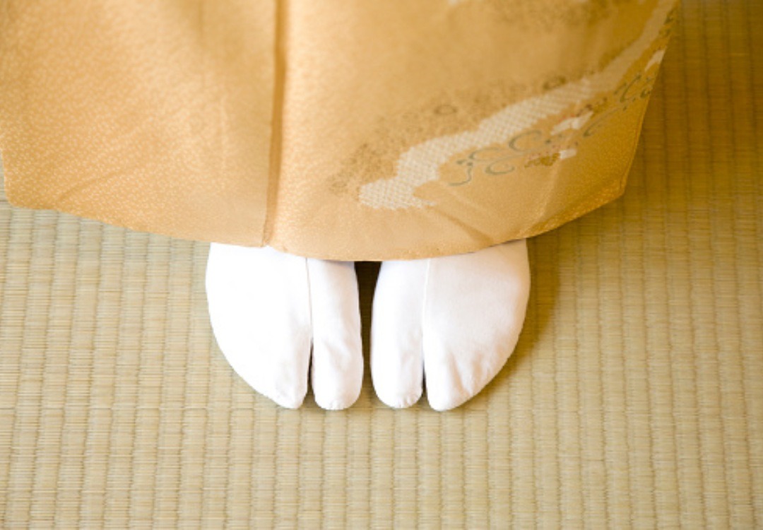 Kembali Ramai Dijual, Ini Serba-serbi Tabi Shoes dari Jepang ...