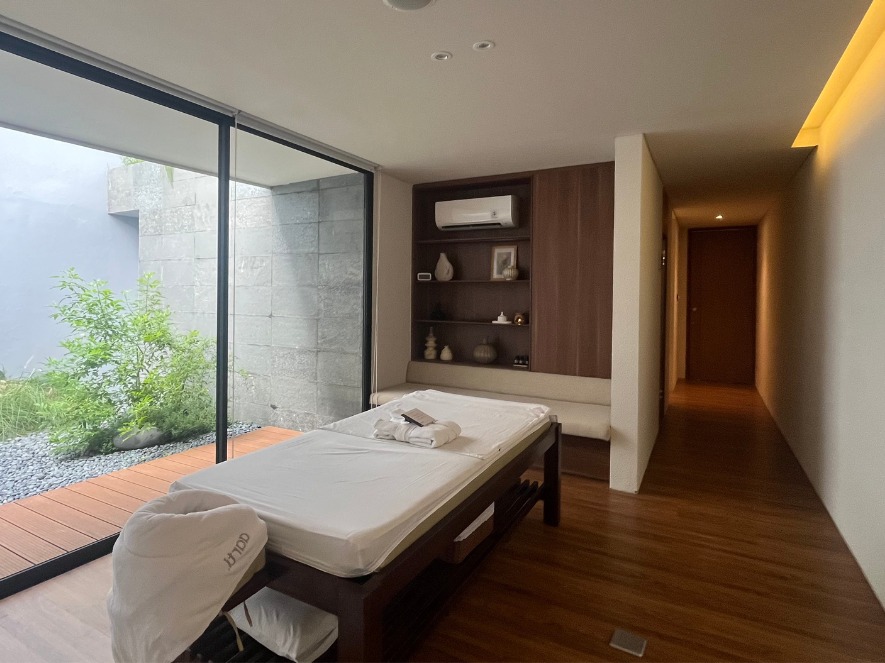 Spa Massage Non-Hotel Tapi Bisa Semewah Ini, Worth It? Review Aarti ...