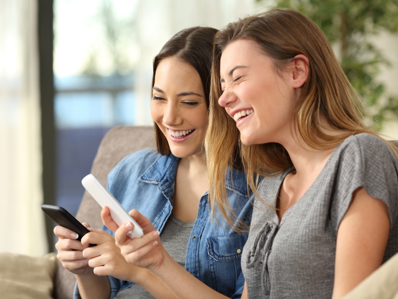 Spanyol hingga Korea, Ini Deretan Cara Tertawa Online di Berbagai ...